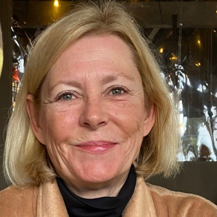 Jennifer Marks - Journalist Profile - Intelligent Relations