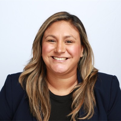 Laura Garcia - Journalist Profile - Intelligent Relations