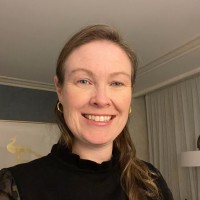 Laura Barry - Journalist Profile - Intelligent Relations