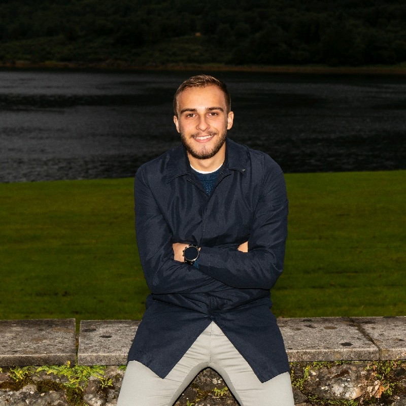 Chris Davison - Journalist Profile - Intelligent Relations